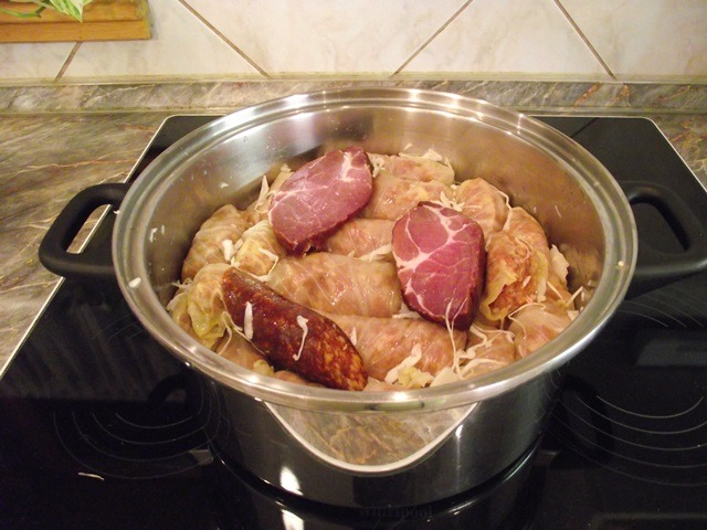 Hagyományos töltött káposzta - recept képekkel - Háztartás Ma