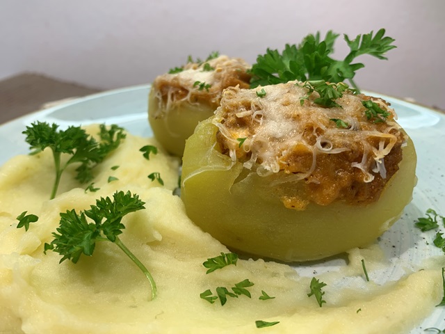 Egyszerű töltött krumpli - húsos töltelékkel - Háztartás Ma