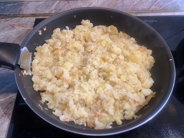 Hagymás krumpli - egy jó köret - Háztartás Ma